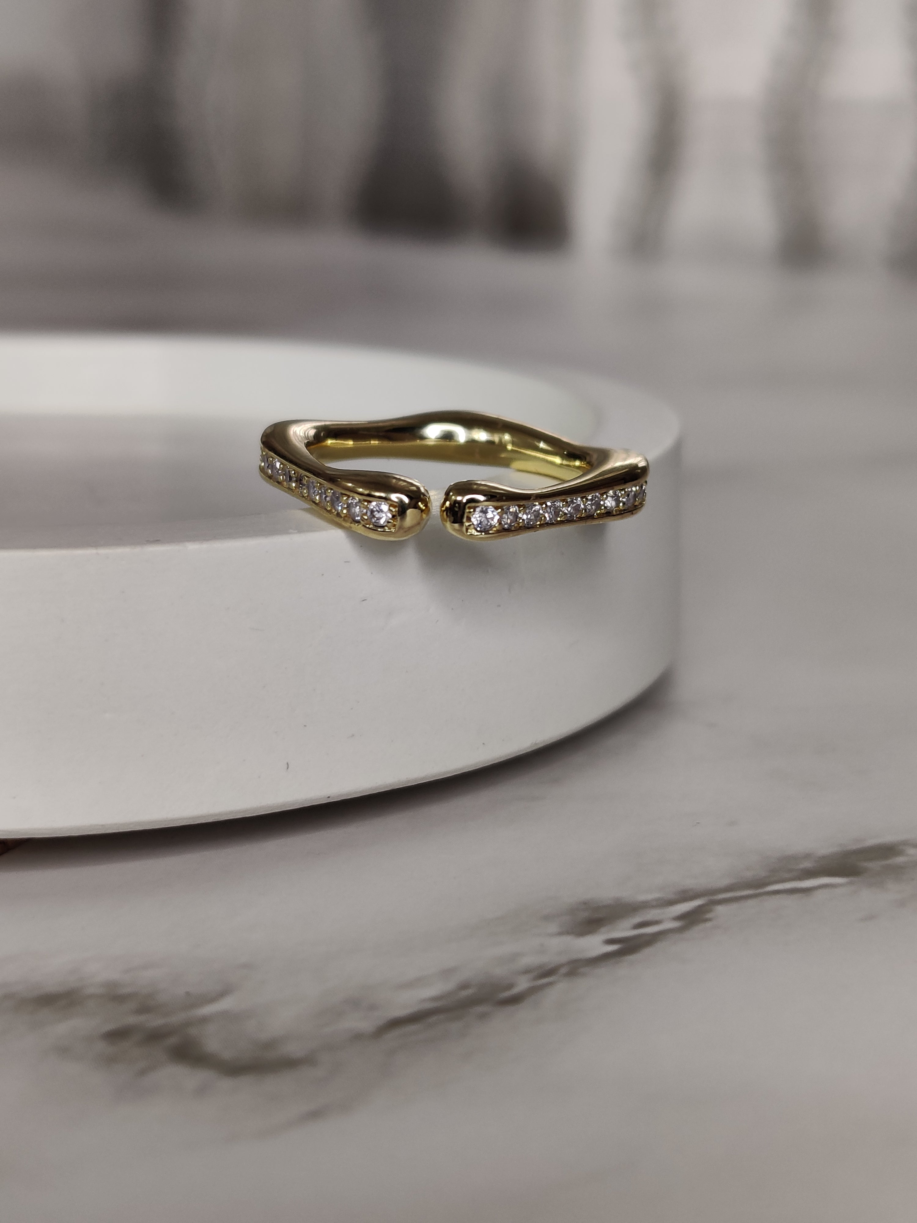 Square Ring – wooman