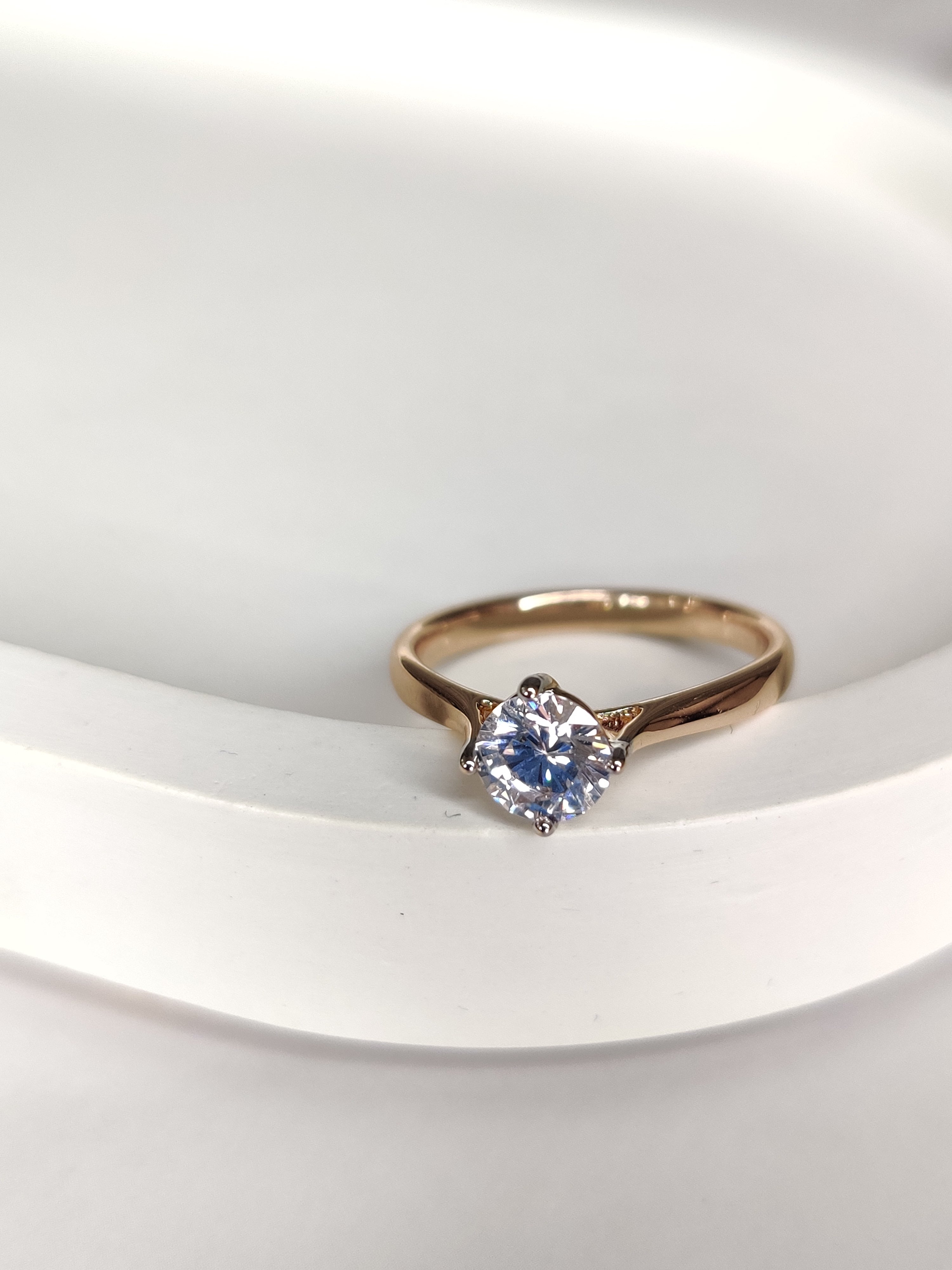 Stellar Ring – wooman